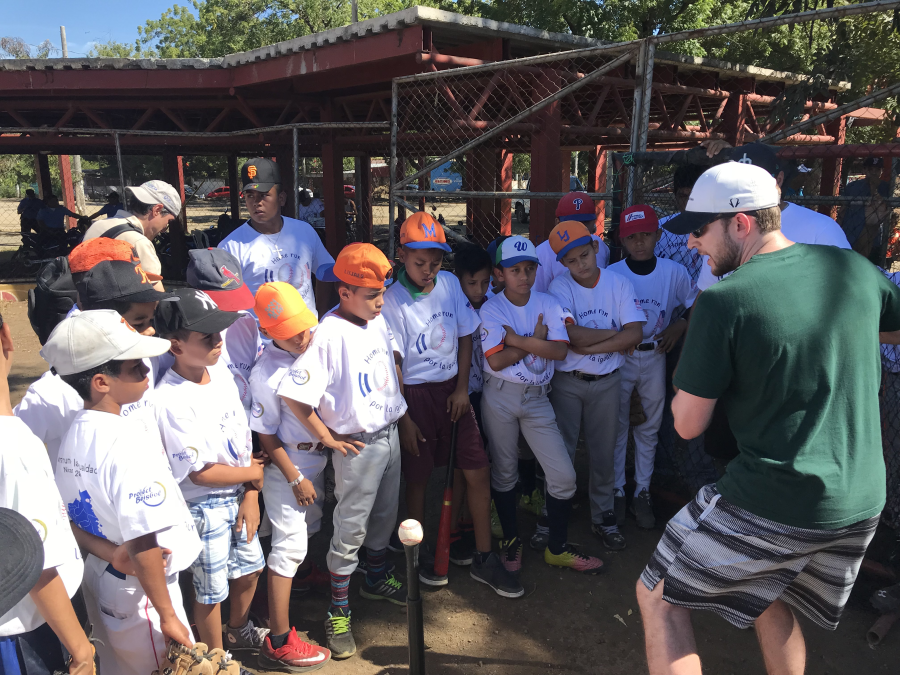 Jed Lowrie Hits for Project Beisbol